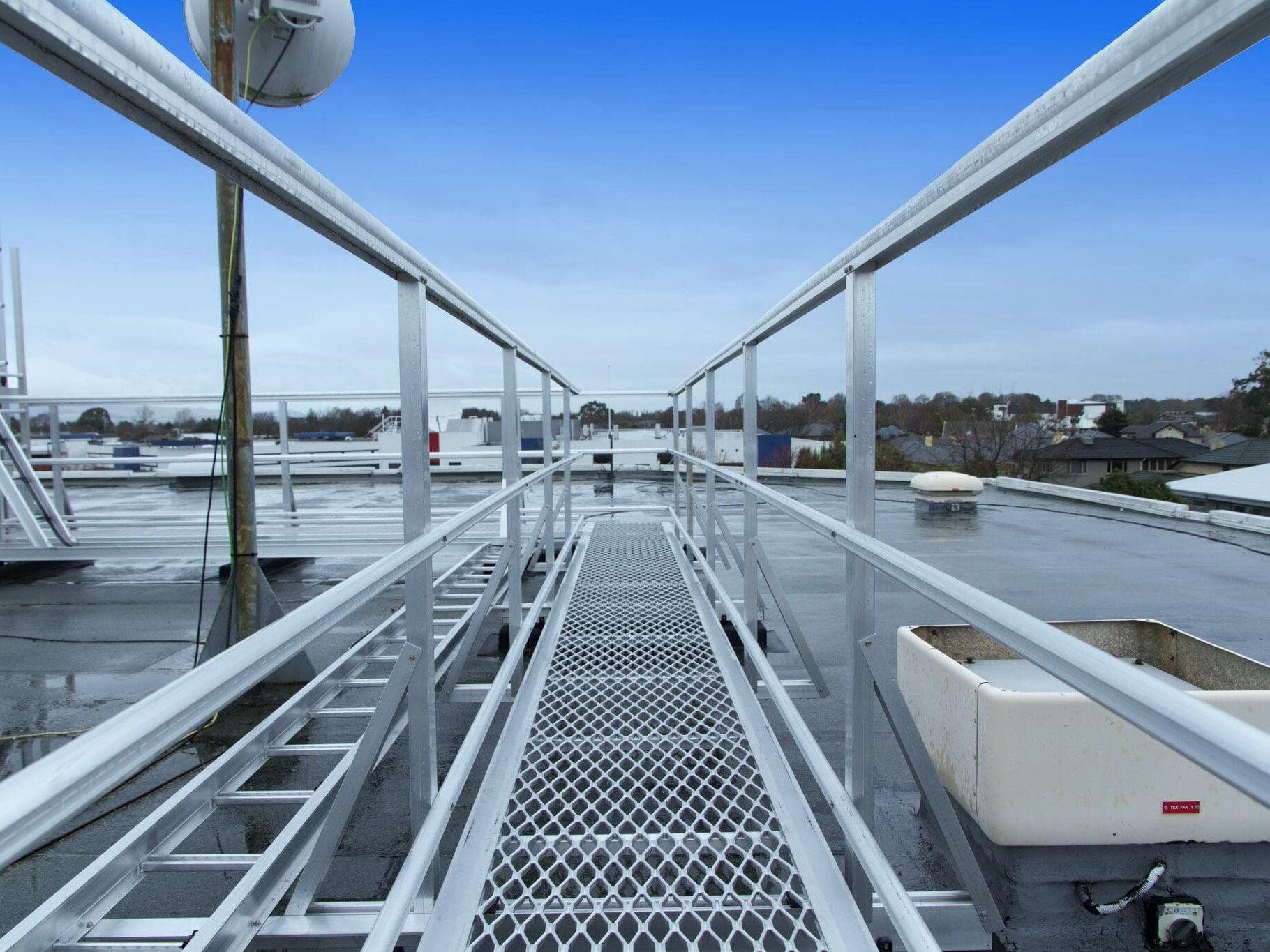 Skywalk Single Handrail Walkway | 7-50° Pitch | Monkeytoe NZ